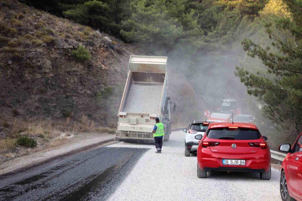 Büyükşehir 9 ilçede 137 km yol çalışması yapacak - Bodrum Gündem